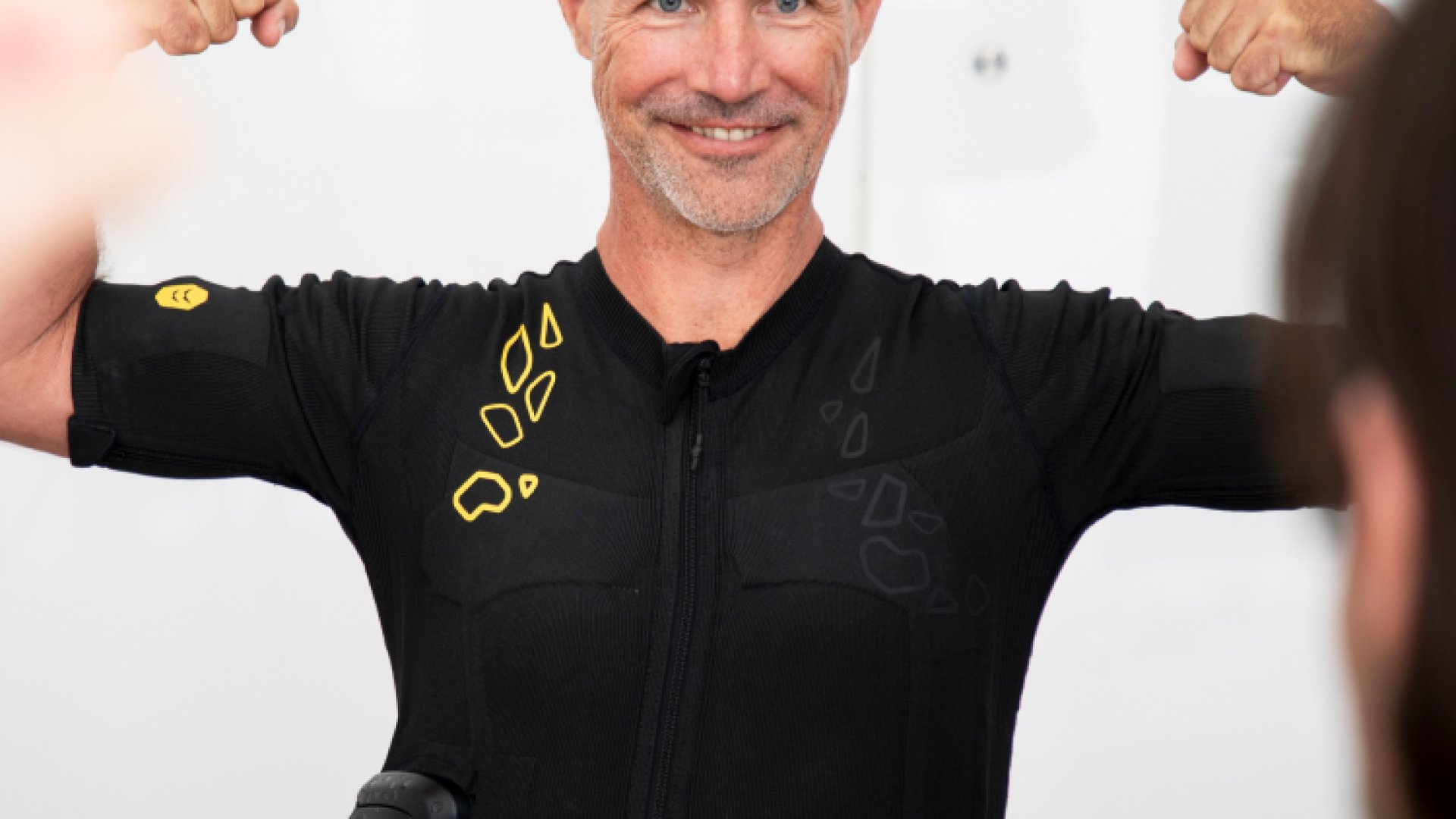 Effektive Rückenschmerzen Übungen mit EMS-Training bei SYMBIONT ...